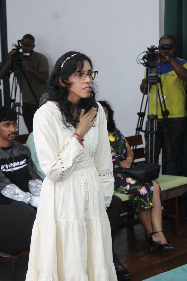 Beëdiging notaris mr. R. Baldew en Beëdiging advocaten mr. M ...