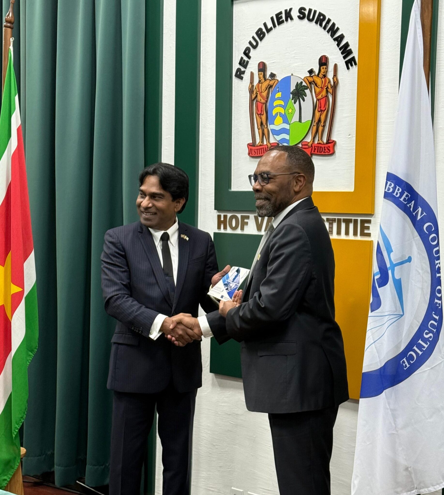 Beleefdheidsbezoek Caribbean Court of Justice aan het Hof van Justitie ...